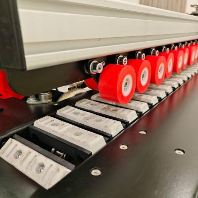 Cina Piccola macchina per la lavorazione del legno con 4 kW di potenza e funzione completamente automatica in vendita