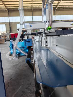 Cina Precisione di posizionamento mm 0,02 mm High Precision PK1325 CNC Router per la realizzazione di porte in legno in vendita