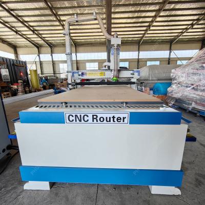 Cina Macchine per la lavorazione del legno multifunzione Macchine CNC per mobili per armadi PK1325 3D in vendita