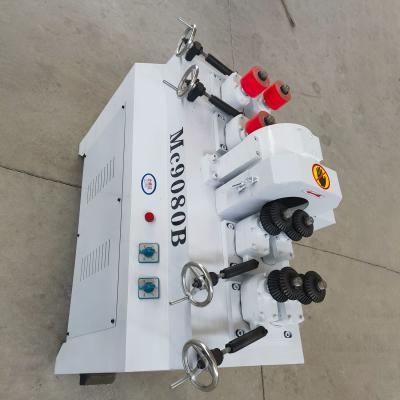 Cina Macchina avanzata rotonda per la produzione automatica di maniglie di scopa e bastoncini da spazzola in vendita