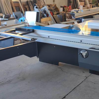 Cina Mobili MJ6132 segatrice con tavolo inclinato a 45 gradi e pannello circolare scorrevole in vendita