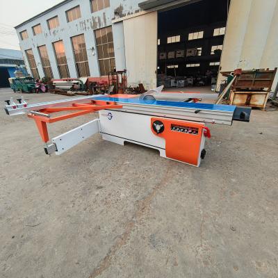 Cina 2300 mm lunghezza del tavolo scorrevole seghe a pannello ad alta precisione per la lavorazione del legno in vendita