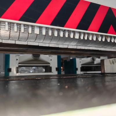 China MB106 Hoge efficiëntie Automatische 4 kW-kracht houtbewerking zware werkzaamheden planer dikkermaker Te koop