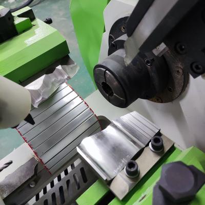 China PL450 Automatic Wood Lathe Machine for Customized and Accurate Baseball Bat Production for sale