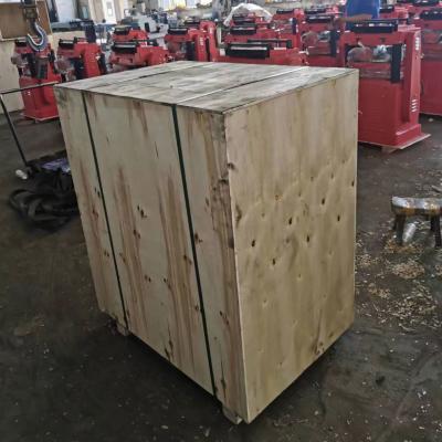 China Solid Wood Thickness Pressure Planer with 4KW Main Spindle Power and Double Sided for sale