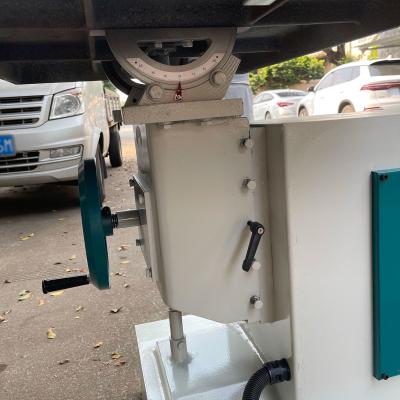 Cina Spessore massimo del pezzo da lavoro 150 mm 3kw Macchina a rotazione in legno ad alta velocità per lo stampaggio a fusione in vendita