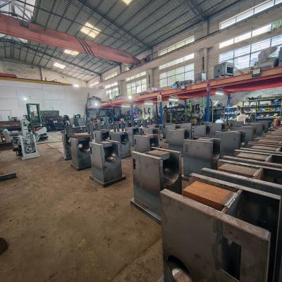 Cina 1350-1500 mm Lunghezza di lavorazione Legno scopa bastone Culla macchina per le opere di costruzione in vendita