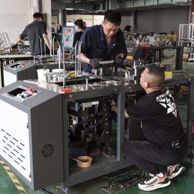 Chine 100pcs/Min High Quality Paper Cup Making Machine Fully Automatic High Speed Paper Cup Machine à vendre
