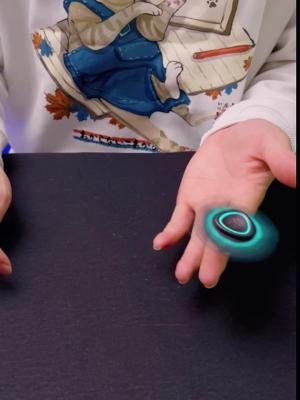 China Relieve de stress Fidget Spinners Giros de ponta de dedo transformáveis para adultos e crianças presentes à venda