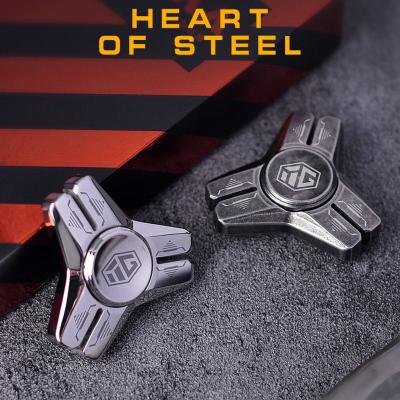 中国 クラシック ハート オブ スチール フィジット スピンナー 焦虑とストレスの緩和のための金属感官玩具 販売のため