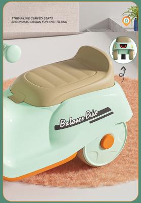 Cina Regali personalizzati per bambini per ragazzi ragazze 12 pollici sedile tipo camminatore auto bilanciata scorrevole in vendita