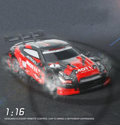 Cina Speed Racing 2.4G Racing Car Modello Bambini Toy Boy GTR con corpo di plastica e cavo USB in vendita