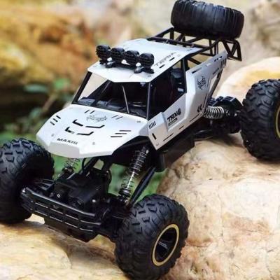 China 4WD recarregável Rock Crawler elétrico fora de estrada rádio carro de controle remoto para crianças presentes à venda