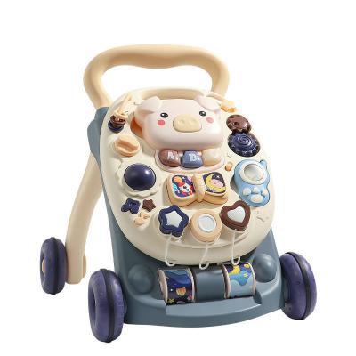 China Opvouwbaar Zit staan Vroeg duwen Speelgoed Activiteitscentrum voor peuter Leren lopen Baby Walker Baby Jongens Meisjes Trekwielen Muziek lopen Te koop