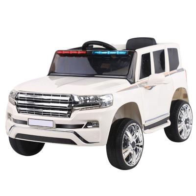 Cina Off-road Baby Toy Electric Car per 1-6 anni Ragazzi e ragazze Swing Ride Performance in vendita