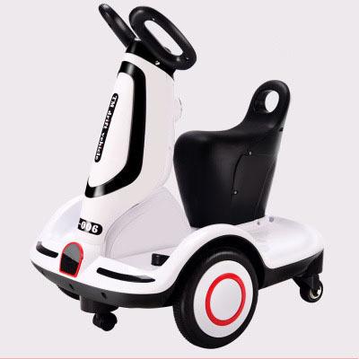 Cina 6V batteria auto elettrica per bambini da 3 a 8 anni Ragazzi sedere e guidare giocattolo moto in vendita