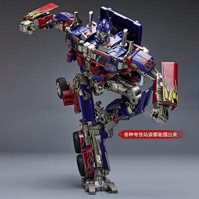 Cina Unisex robot trasformatore giocattolo di auto 1/12 Scala Veicolo da costruzione Film Modello Deformazione di lega in vendita