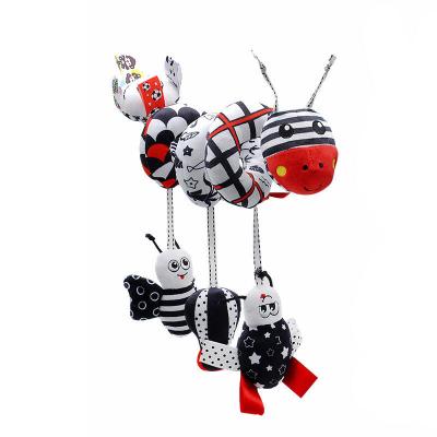 China 0 a 24 meses Berço de bebê Carrinho de bebê Chime de vento com Bb Plush Pendente em preto e branco à venda