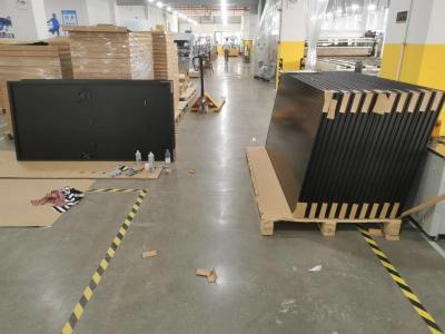 Cina TUTTI i pannelli solari mono neri da 550 W, 555 W, 560 W, completamente neri con cornice nera, retro in vendita