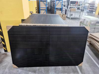 Cina Mono pannello solare fotovoltaico nero pieno di Perc 9bb PV per il sistema solare domestico in vendita