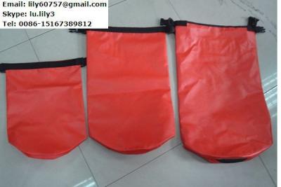 China 500D Tarpaulin 0.52mm Heavy Duty PVC Adjustable Waterproof Storage Bag For Swimming , Shoulder Strap Compress Ocean for sale