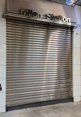 Cina Porta a rotolo automatica in acciaio inossidabile, Porte a rotelle per magazzini di sicurezza in vendita