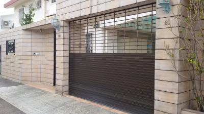 China 0.8mm Thickness Slat Standard Electric Gate External Steel Shutter Industrial Roller Doors for sale