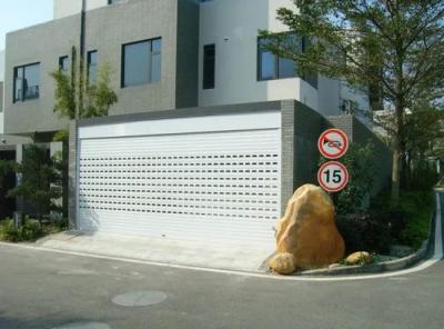 Китай Алюминиевые изоляционные роликовые жалюзи двери HAI120 1,6 мм толщина продается