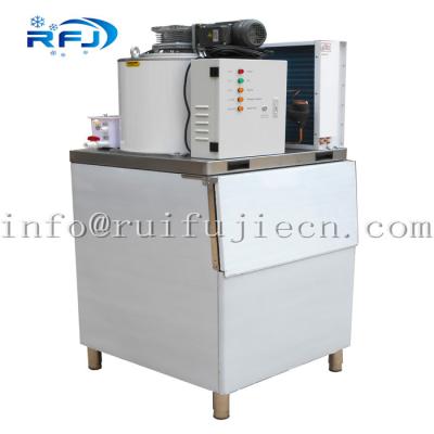 China Máquina de fabricación de hielo industrial de 3 toneladas Agua dulce 220V/1P/50Hz para zonas de pesca en venta