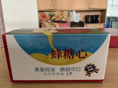 中国 印刷物が付いている再生利用できる波形のプラスチック アップルの収納箱/固体 Coroplast の果物の箱 販売のため