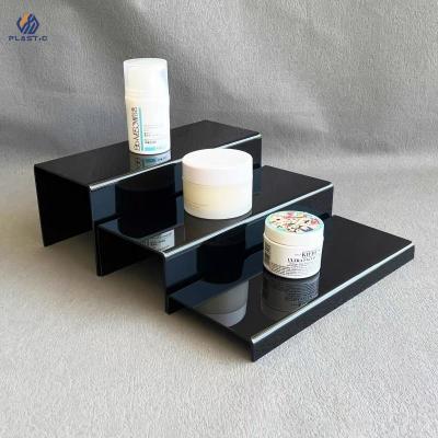 China 100% Virgin PMMA Acrylic Stand Acrylic Riser Display Shelf For Mall Merchandising for sale