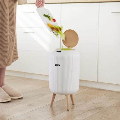 China Smart Sensing Luxury Trash Can Household Living Room Bedroom Touchless Automatic Self Sealing Kitchen Recycle Waste Bin with Lid for sale