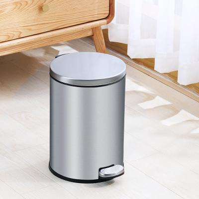 China Steel and Pp Pedal Trash Can Bathroom Bin With Toilet Brush for Kitchen Recycling Storage for Household Items à venda