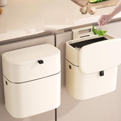 China Load-Bearing Strong Hanging Household Trash Can Kitchen Preferred Non-Punching Bent Wall Hanging Trash Can zu verkaufen