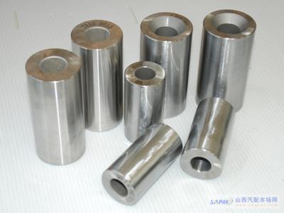 China OM447 Engine Piston Pin Forging Or Extrusion Or Rotating Standard And Oversize For Processing Type for sale