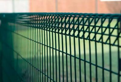 Cina Lo SGS rotola il cavo saldato 4mm principale Mesh Panel Fence 50 x 200mm galvanizzato in vendita