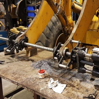 China MMP-40TW Excavator Portable Line Boring Inner Bore Welding Machine Easy to Operate for sale