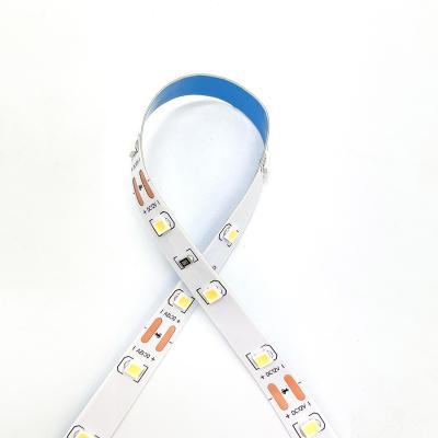 Cina 2835 LED Strip PCB bianco 5M/Roll 60LED Fonte di luce 3000K/4000K/6000K Angolo di fascio 120° in vendita