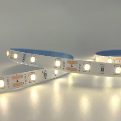 中国 2835 LED ストライプ 白いPCB 5M/ロール 60LED 光源 3000K/4000K/6000K 射線角 120° 販売のため