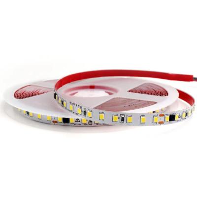 Cina 2835 120Leds 8W/M CRI80 Flessibile LED Strip 5M/10M Lunghezza per la decorazione di Natale a casa in vendita