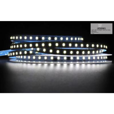 Cina 2835 120Leds 8W/M CRI80 Flessibile LED Strip 5M/10M Lunghezza per la decorazione di Natale a casa in vendita
