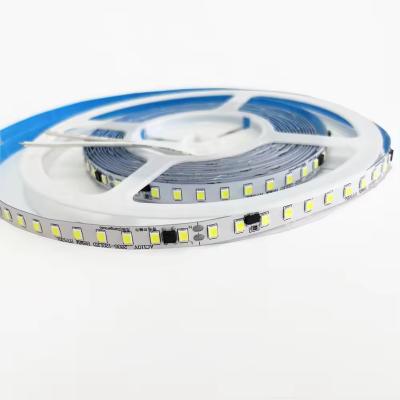 Chine Lampes à bande LED coupables 110V 10cm IP65 120 2835 Lampes à bande LED non étanches IP20 Bandes LED flexibles à vendre