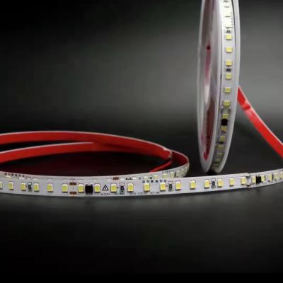 Chine Lampes à bande LED coupables 110V 10cm IP65 120 2835 Lampes à bande LED non étanches IP20 Bandes LED flexibles à vendre