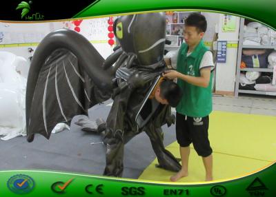 中国 二重層ポリ塩化ビニールの大人/子供のための黒く膨脹可能なドラゴンの衣裳のスーツ 販売のため