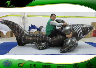 Cina Squalo gonfiabile rimbalzante eccellente dei personaggi dei cartoni animati di Hongyi, squalo felice gonfiabile 3m lungamente per la spiaggia in vendita