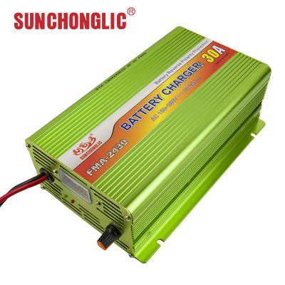 Cina Caricabatterie portabile 24V 30A AGM GEL Caricabatterie intelligente a 3 fasi Antirust in vendita