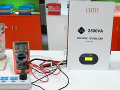 3500w 3500va 単相自動電圧安定器 220v インプット 310V コンパクト