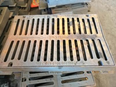 China Best selling heavy duty ductile iron manhole cover grate with frame for sale