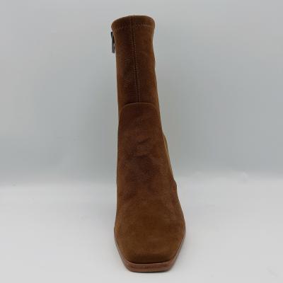 Cina Gli stivali di cuoio del vestito delle donne della pelle scamosciata della mucca quadrano Toe Lt Brown TPR Outsole con il lattice di Pusable in vendita