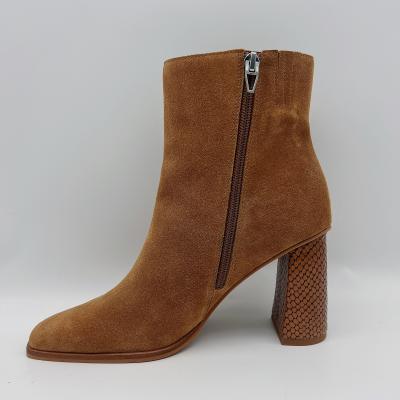 Cina Stivali alla moda della caviglia della pelle scamosciata delle signore dell'OEM del ODM di Toe Leather Ankle Boots del quadrato in vendita